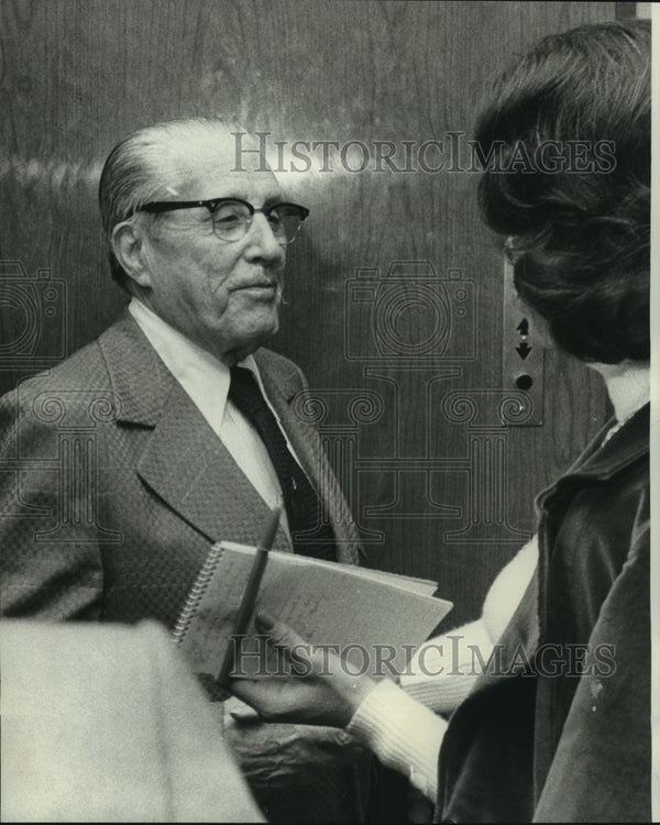 1977 Press Photo Thomas W. Gleason interviewed by a reporter - Historic ...