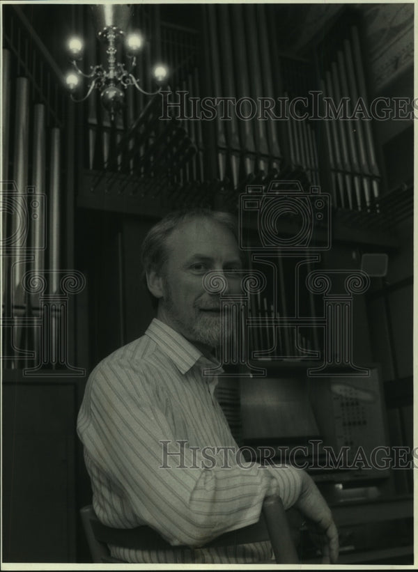 1990 Press Photo Christopher Herrick organist on Cathedral Concerts ...