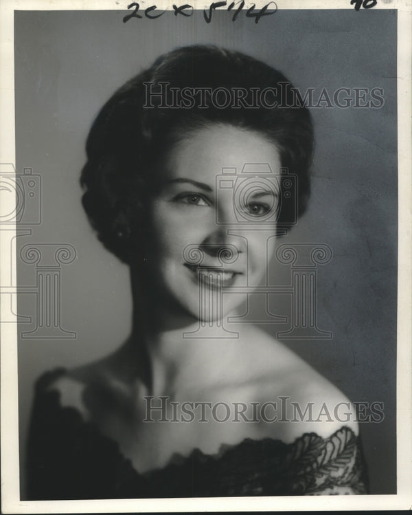 1962 Press Photo Queen Madeline Hartwell, Dr. & Mrs. Ralph Hartwell's ...