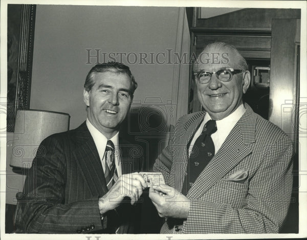 1975 Press Photo F. Edward Hebert, Circus Saints & Sinners life-time ...