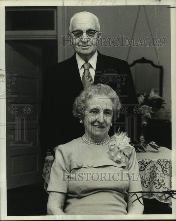 1973 Press Photo Mr. and Mrs. Gustave Knowles celebrate 50th wedding ...