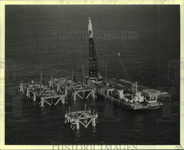 1980 Press Photo Platform jackets emerge for United States first ...