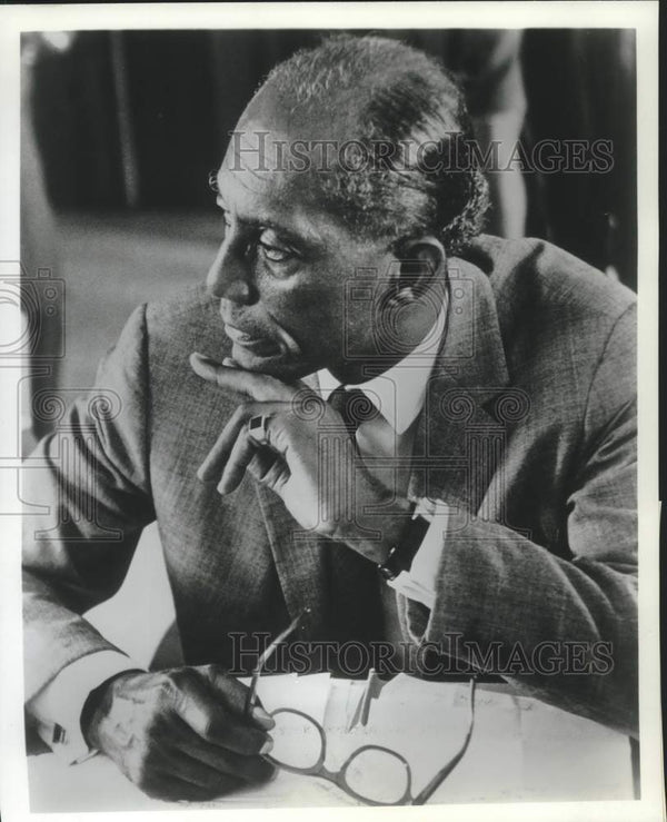 1971 Press Photo Robert Lightbourne, Minister of Trade and Industry ...