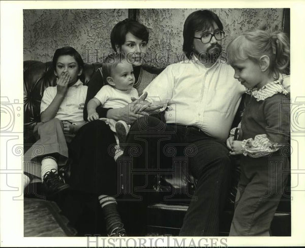 1978 Press Photo Wes Russell And Family - nob74686 - Historic Images