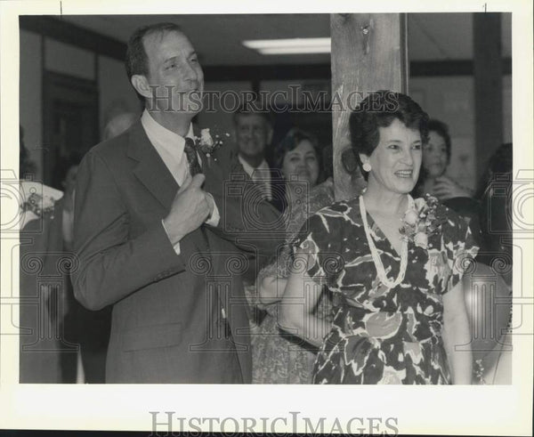 1991 Press Photo Lawton McKee, retiring principal of C.J. Schoen Middle ...