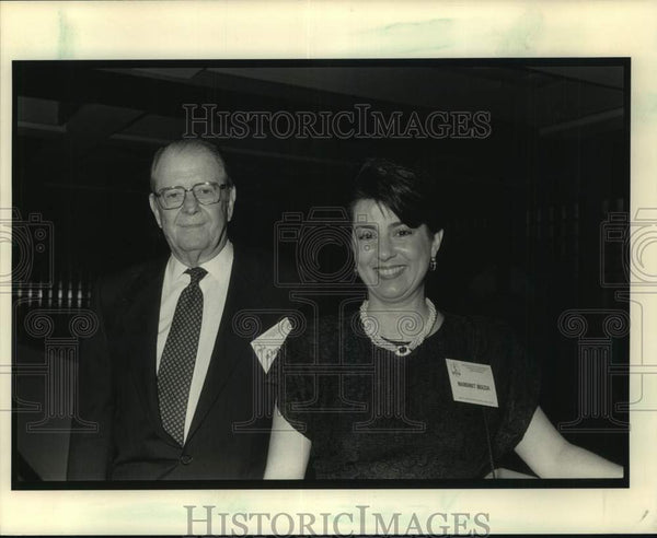 1990 Press Photo Doctor Julius Mullins, Margaret Brazda at the LSUMC ...