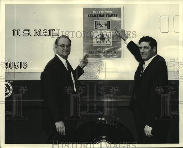 1969 Press Photo Gilbert M. Mellin with Paul Burke inspecting Post ...