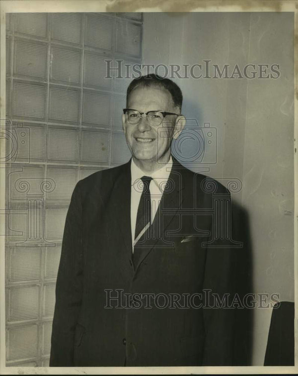 1964 Press Photo Eric Messmer, new consul general of Switzerland ...