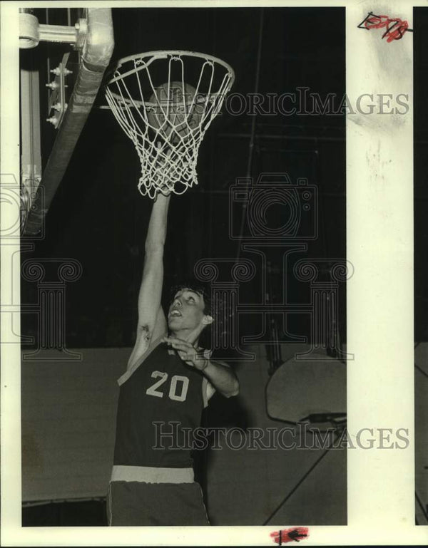 1983 Press Photo Basketball player for Carrollton, Tom Pitts, lead team ...