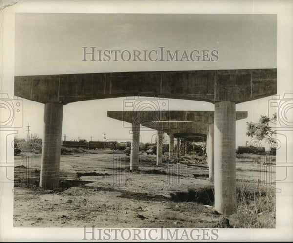 1956 Press Photo Construction underway on the Wisner Overpass ...