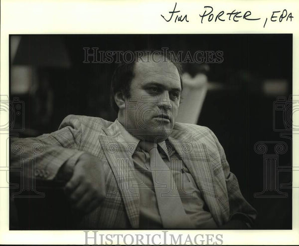 1981 Press Photo Jim Porter of the EPA - Historic Images
