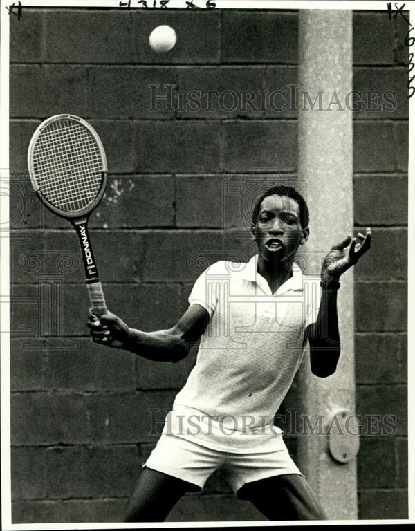 1981 Press Photo Atkinson Tennis Tournament - Aaron Williams, Tennis P ...