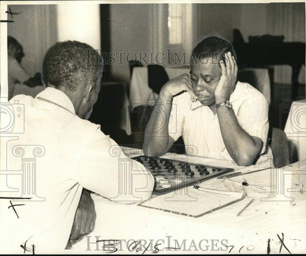 1973 Press Photo Men compete in National Checkers Tournament at Gallie ...