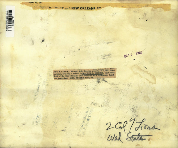 1953 Press Photo Roy Keaton honors Walter L. Snider of the Lions ...