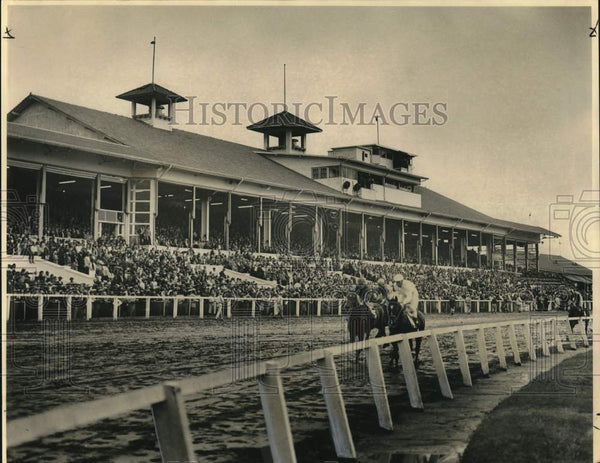 1963 Press Photo Hurricane John shown winning at the New Orleans race ...