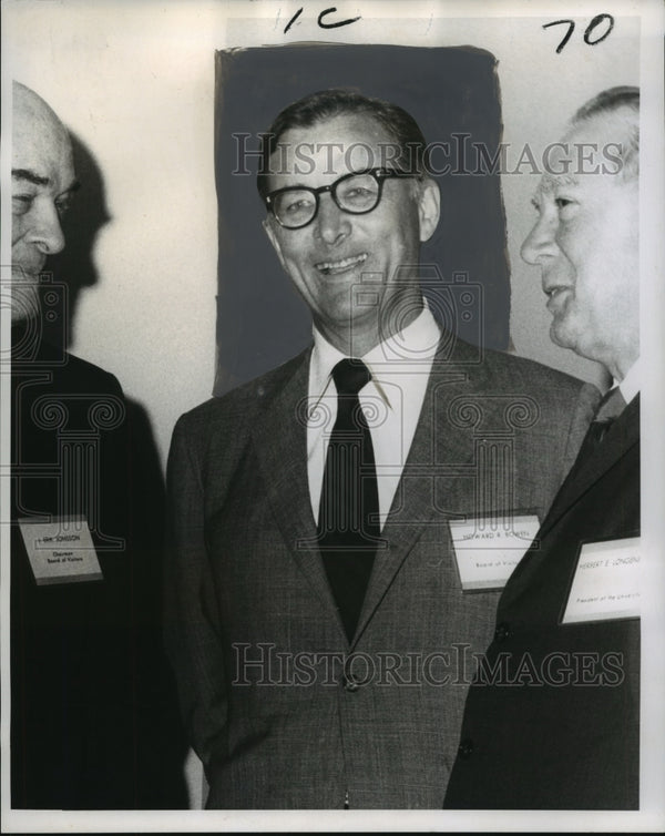 1970 Press Photo Dr. Howard R. Bowen, board member and Claremont ...