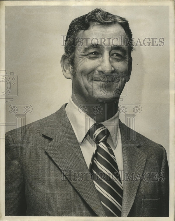 1974 Press Photo The new president of Shad Oaks Golf Club, John Caruso ...