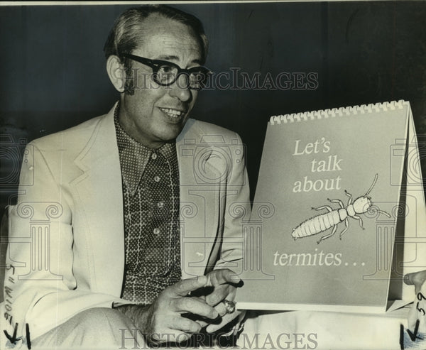 1974 Press Photo John R. Cook, Pest Control Association regarding ...