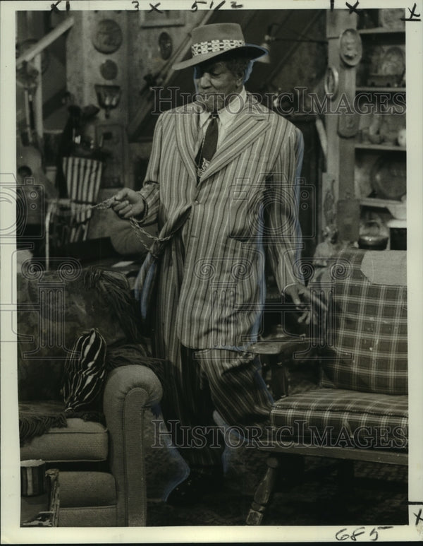 1976 Press Photo Actor Redd Foxx All Decked out on "Sanford and Son ...
