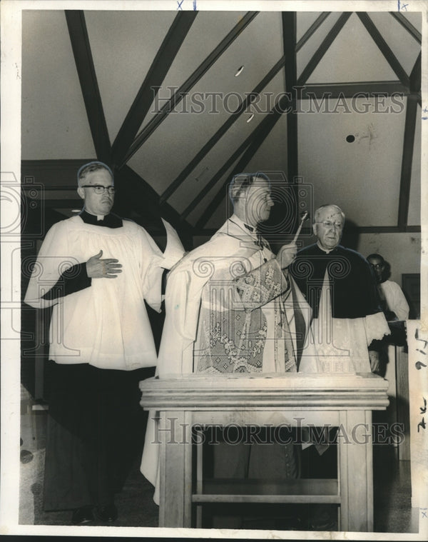 1967 Press Photo Archbishop Hannan, Reverend Goodall and Father ...