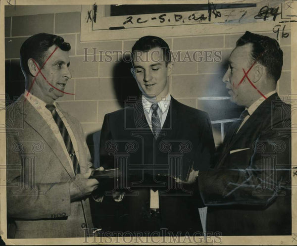 Press Photo Pat Screen, Football Player - noo63151 - Historic Images