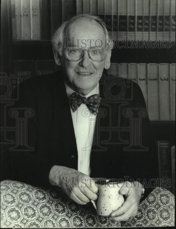 1986 Press Photo Bernard Hughes, "The Cavanaughs" - nop38389 - Historic ...
