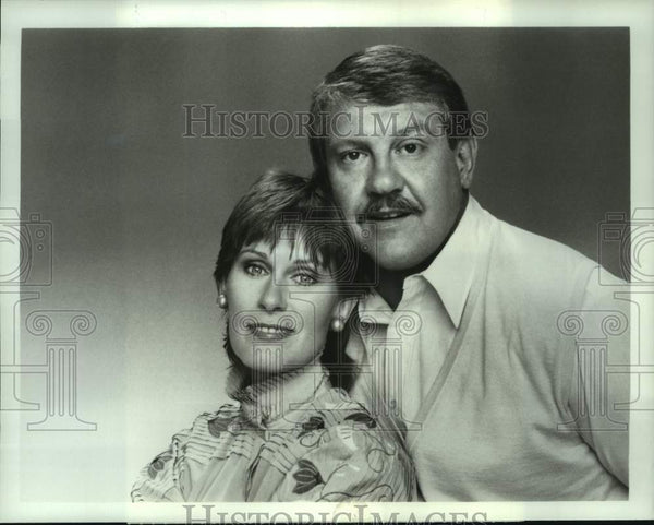 1983 Press Photo Alex Karras and his wife Susan Clark, "Webster" - nop ...