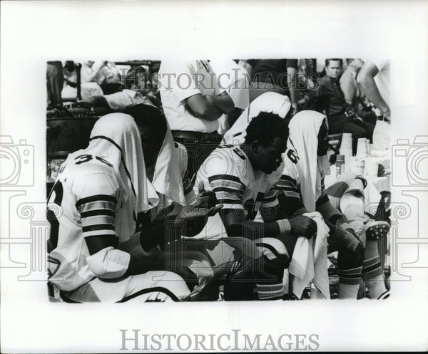1973 Press Photo New Orleans Saints - Players Sitting on Bench with ...