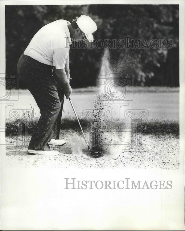 1977 Press Photo Golfer Miller Barber on the Course - nos03433 ...