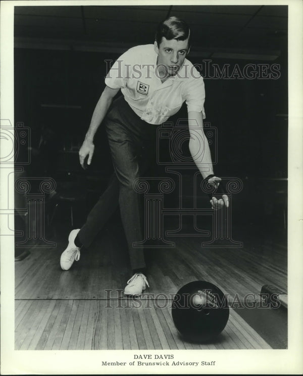 1974 Press Photo Bowler Dave Davis, Member of Brunswick Advisory Staff ...