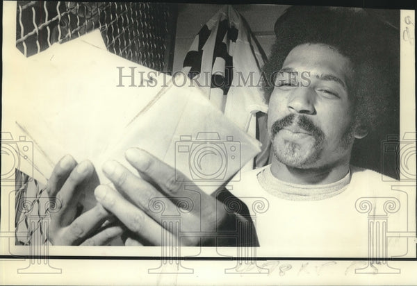 1975 Press Photo Isaac Curtis, Football Player - nos09470 - Historic Images