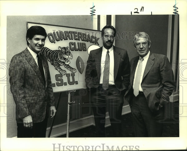 1987 Press Photo Jim Finks at Faimont Hotel Louisiana State Quarterback ...