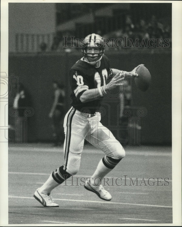 1977 Press Photo Bobby Douglass, Quarter Back for New Orleans Saints ...