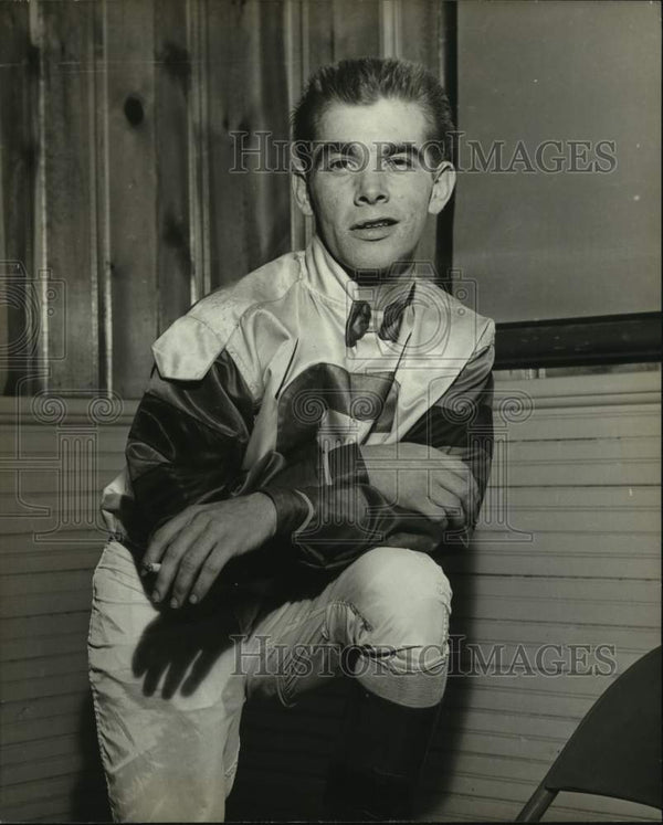 Press Photo Horse racing jockey George Gibb - nos13319 - Historic Images