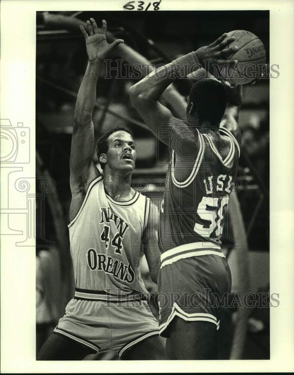 1986 Press Photo University of New Orleans basketball player Ronald ...