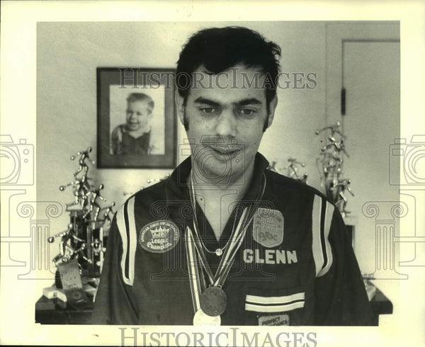 1984 Press Photo Special Olympics bowler Glenn Gilbert of Chalmette ...