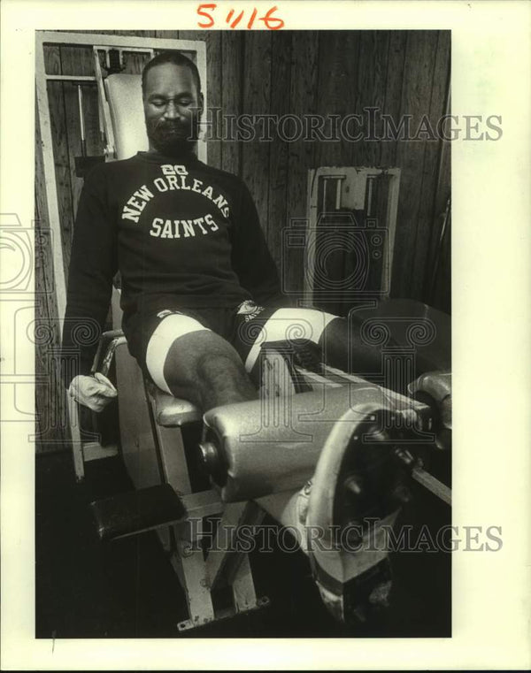 1984 Press Photo New Orleans Saints football player Greg Harding ...