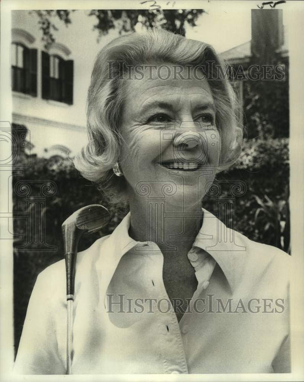 1976 Press Photo New Orleans city golf champion Mrs. Sam Israel ...