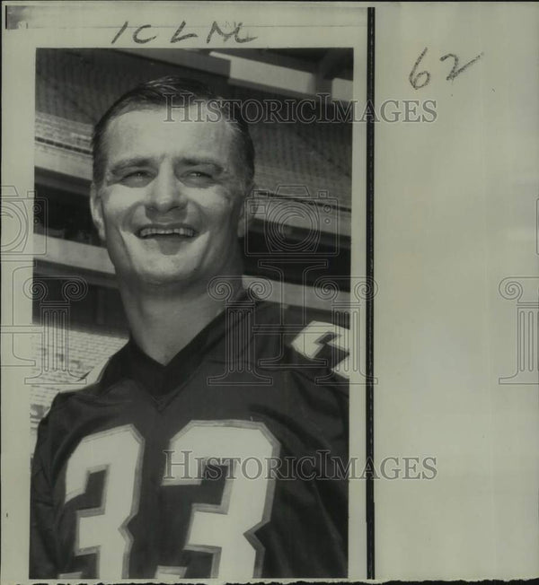 1967 Press Photo Atlanta Falcons football player Larry Morris ...