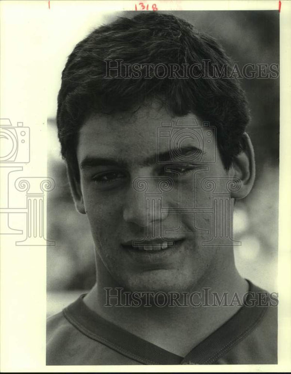 1985 Press Photo Close-up photo of John Curtis HS football player Mike ...
