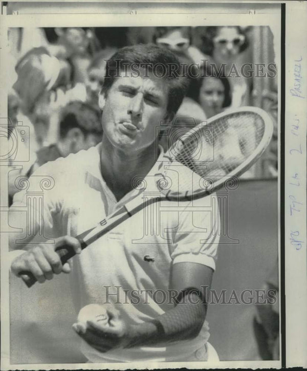 1968 Press Photo Tennis player Charles Pasarell plays the U.S. Clay ...