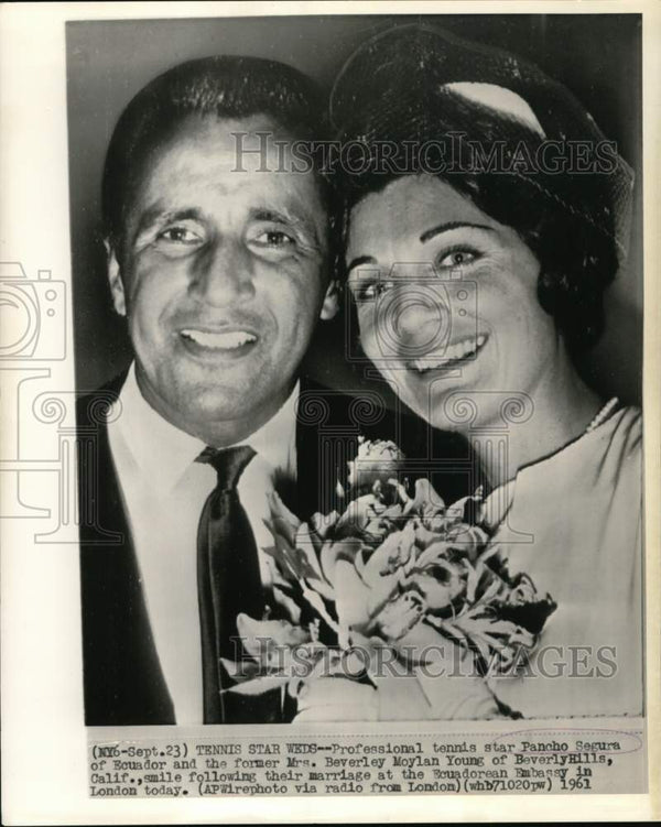 1961 Press Photo Tennis Player Pancho Segura & Wife Beverly Married in ...