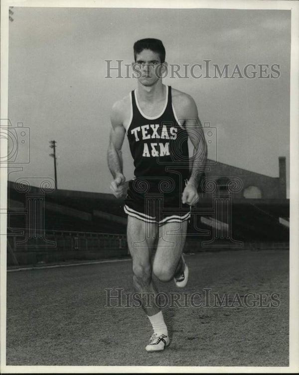 1970 Press Photo Gilbert Smith 100 yard dash & relayer for Texas A & M ...