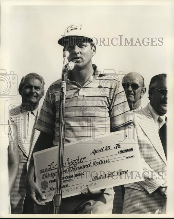 1976 Press Photo Golfer Larry Ziegler with First NBC Open Winner's ...