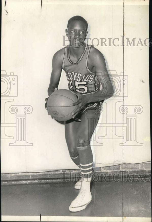 1969 Press Photo St. Aloysius Basketballer Dale Valdery, New Orleans ...