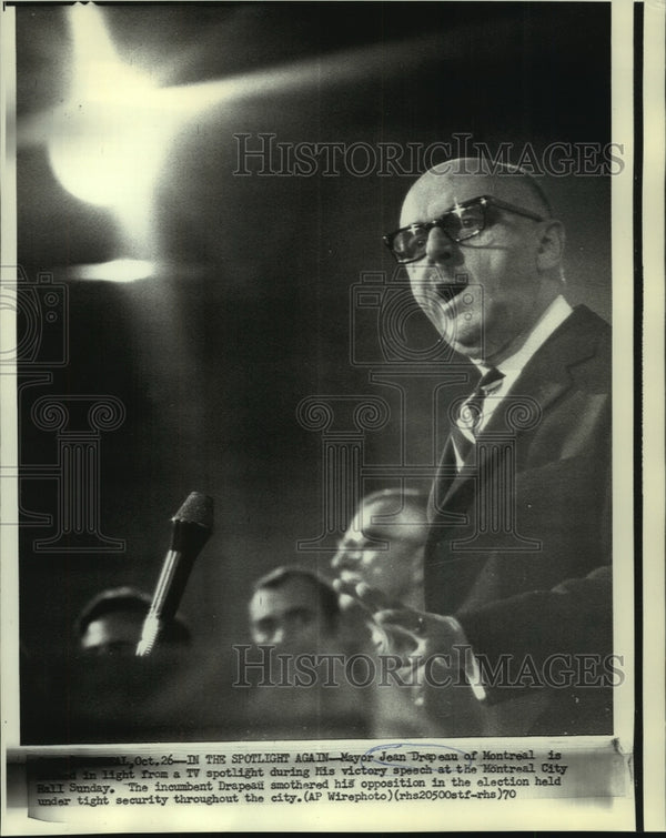1970 Press Photo Montreal incumbent Mayor Jean Drapeau during victory ...