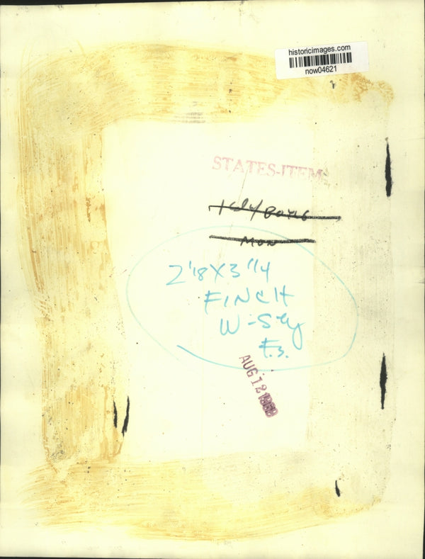 1968 Press Photo Actor Peter Finch says "Life is Phfft" - now04621 ...