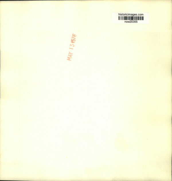 1975 Press Photo Representative Torbert MacDonald orders life support ...