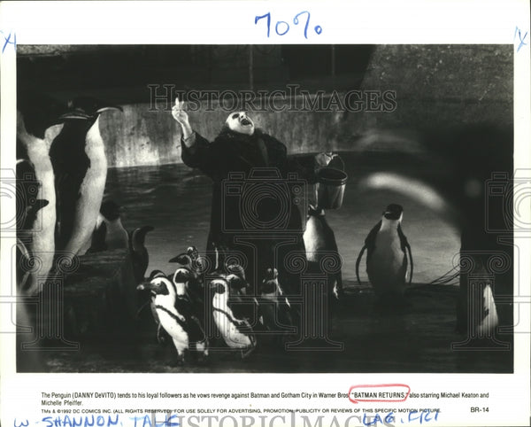 1992 Press Photo Danny DeVito as Penguin in "Batman Returns" with ...