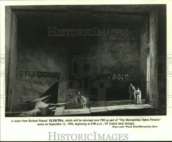 1994 Press Photo Scene from Opera "Elektra" by Metropolitan Opera ...